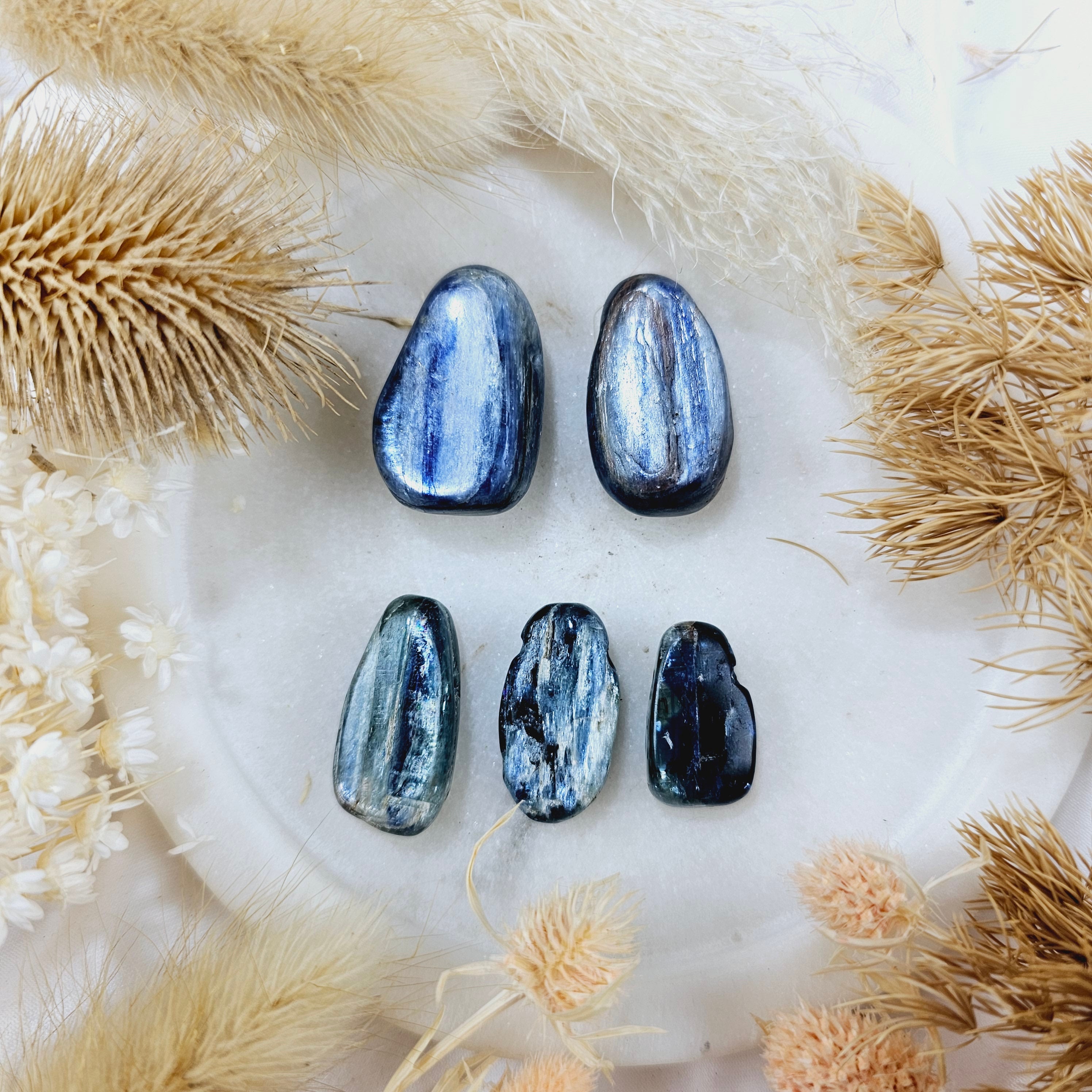 Blue Kyanite Pendant – Pure Lightness